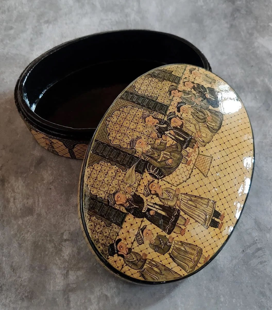 Ovel Shape Mughal Darbar Design Handmade Paper Mache Meter box ...
